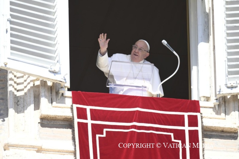 PORTUGAL: Papa Francisco apela à oração do Terço pela paz com a ...